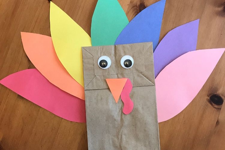 22 November Fall Crafts for Kids (fun & easy!) - Three Kids, Three Cats ...