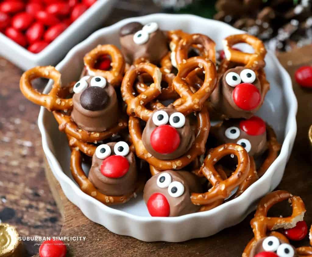 28 Edible Christmas Crafts for Kids [fun & easy!]