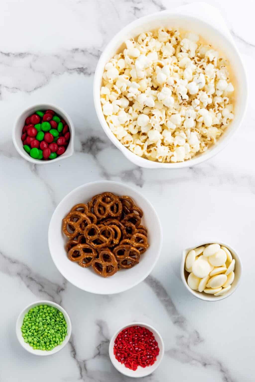 Christmas Popcorn - Three Kids, Three Cats, and a Husband