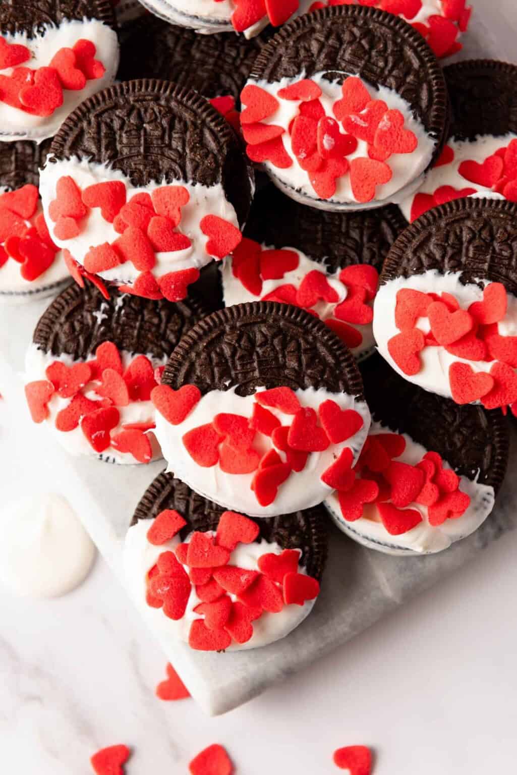 White Chocolate Dipped Valentine’s Day Oreos - Three Kids, Three Cats ...
