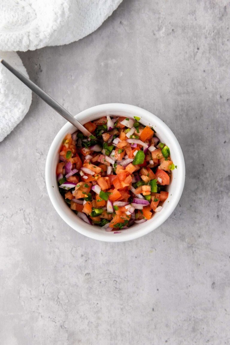 5-Minute Zesty Tomato Salsa - Three Kids, Three Cats, and a Husband