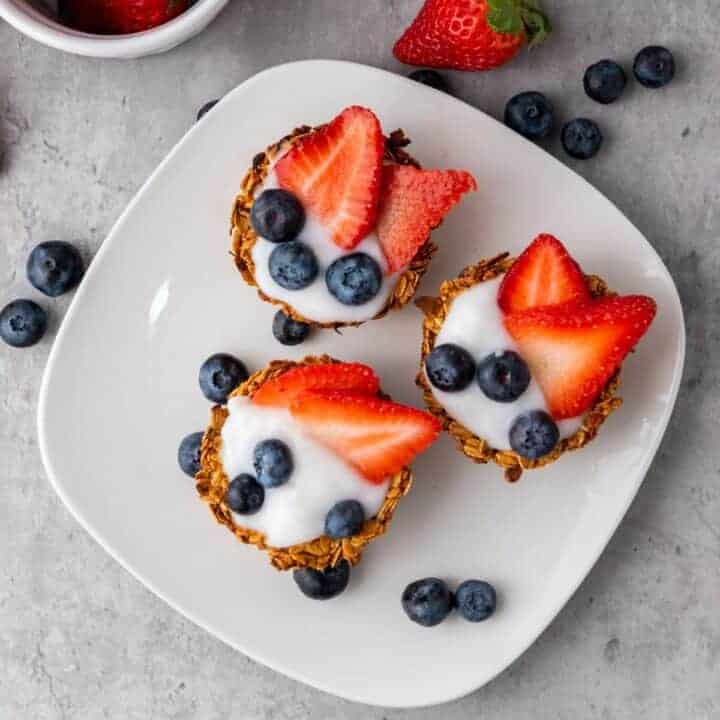 Mini Granola Cups with Berries - Three Kids, Three Cats, and a Husband