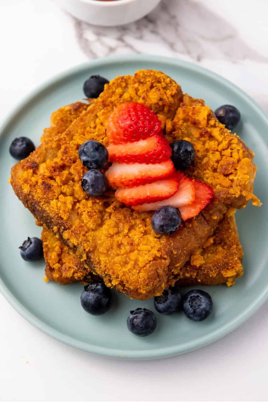 Easy French Toast with Cap'n Crunch Cereal - Three Kids, Three Cats ...
