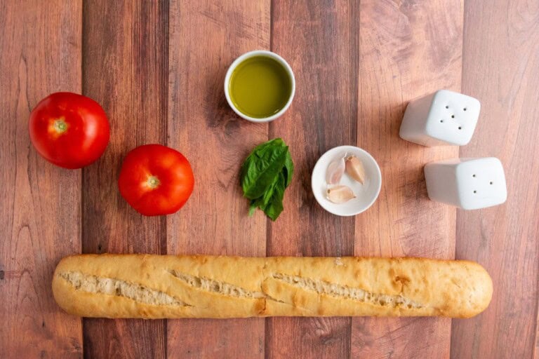 5-Ingredient Spanish Pan con Tomate Tapas Recipe - Three Kids, Three ...