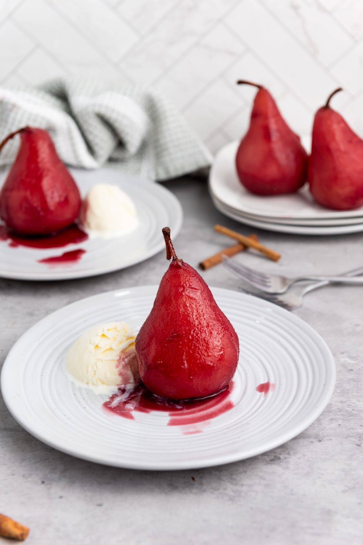 Red Wine Poached Pears - Three Kids, Three Cats, and a Husband