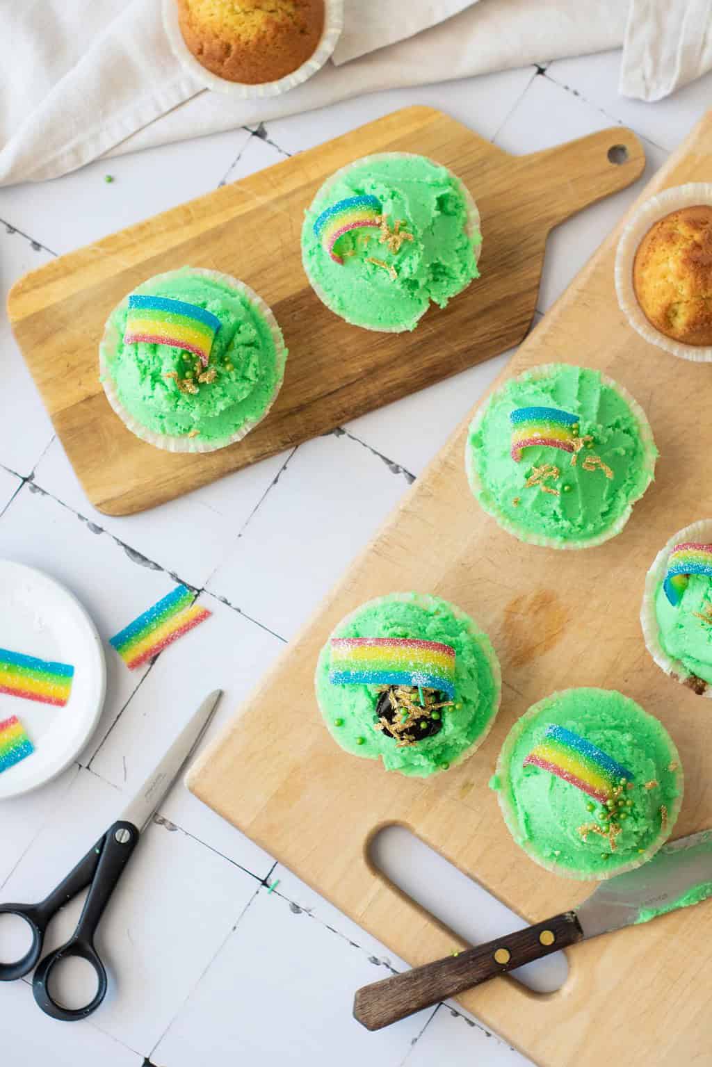 Saint Patrick's Day Cupcakes - Three Kids, Three Cats, and a Husband